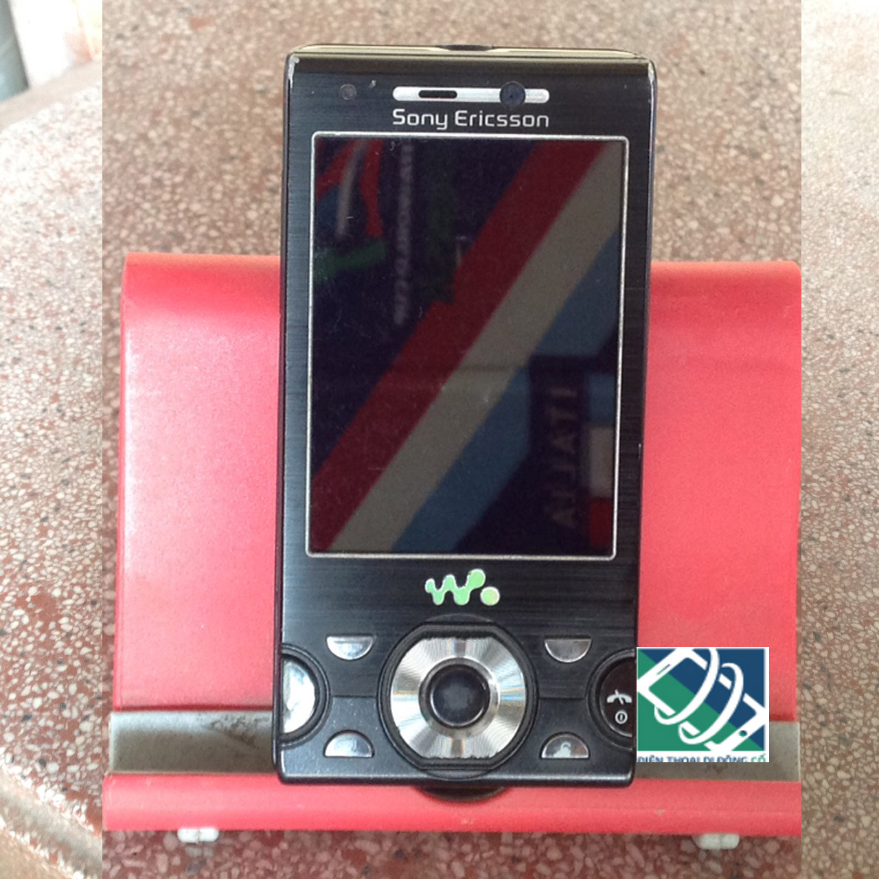 Sony Ericsson W995