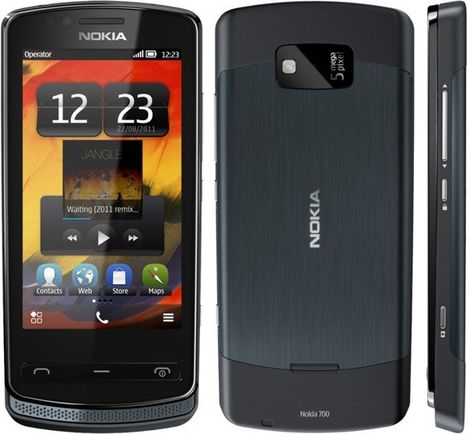 Nokia N700