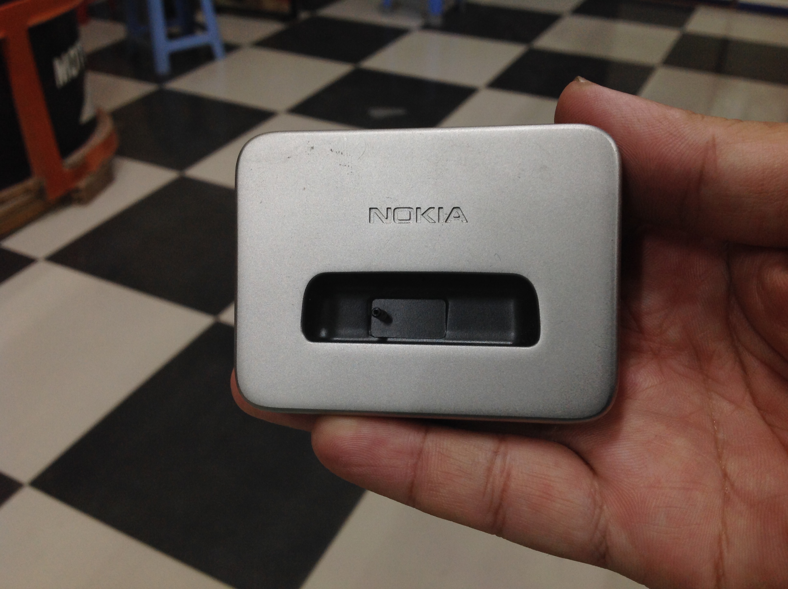 Dock sạc zin new nokia 6300