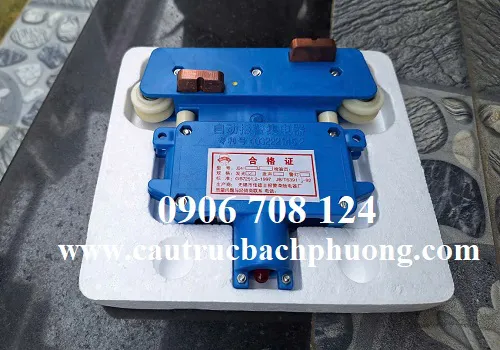 Chổi điện hộp kín JD-4-100A