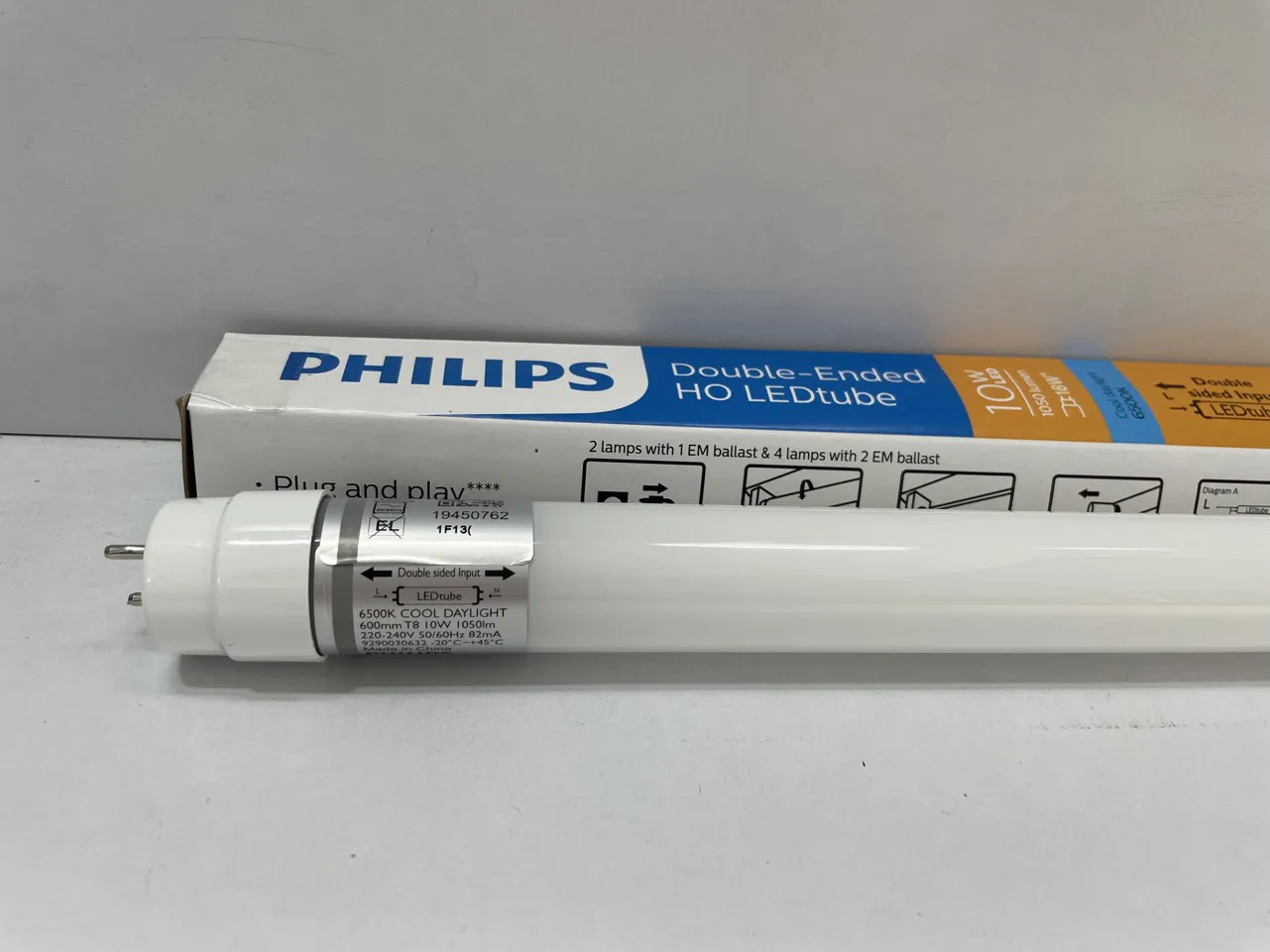 Đèn Led Tube T8 600mm Philips 10w