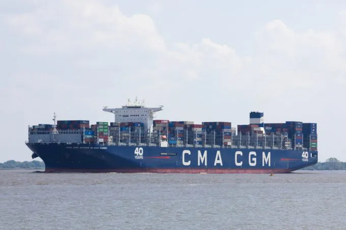 CMA CGM đàm phán thoả thuận mua 10 chiếc tàu mới siêu lớn chạy bằng ...