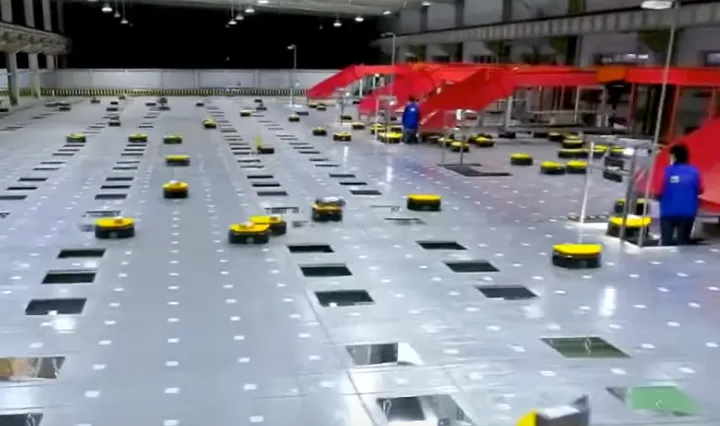 Alibaba Automated Warehouse is run almost entirely by Robots