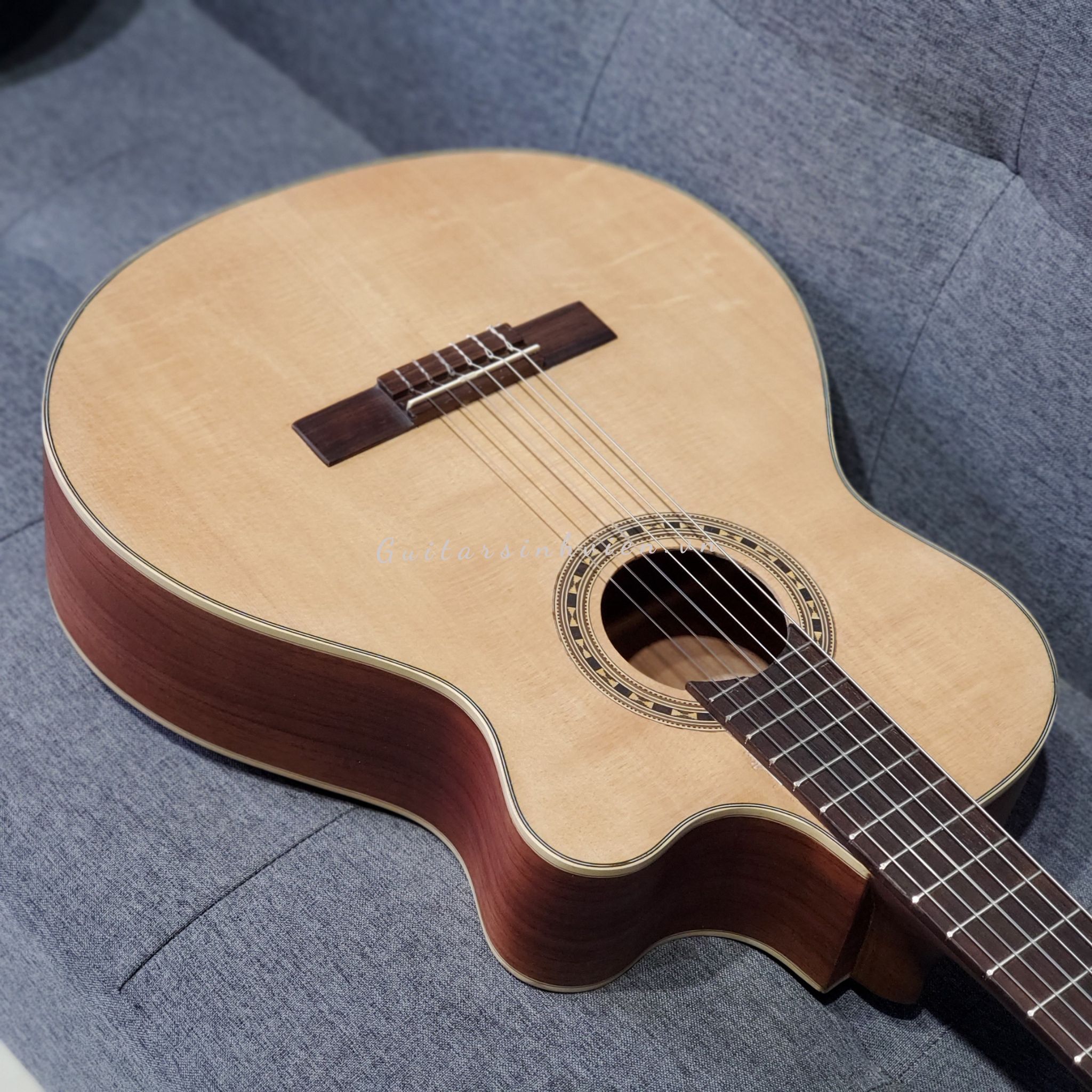 Đàn Guitar Classic Gỗ Hồng Đào 100% Giá Siêu Rẻ SV-C2 - Đàn Guitar Sinh ...