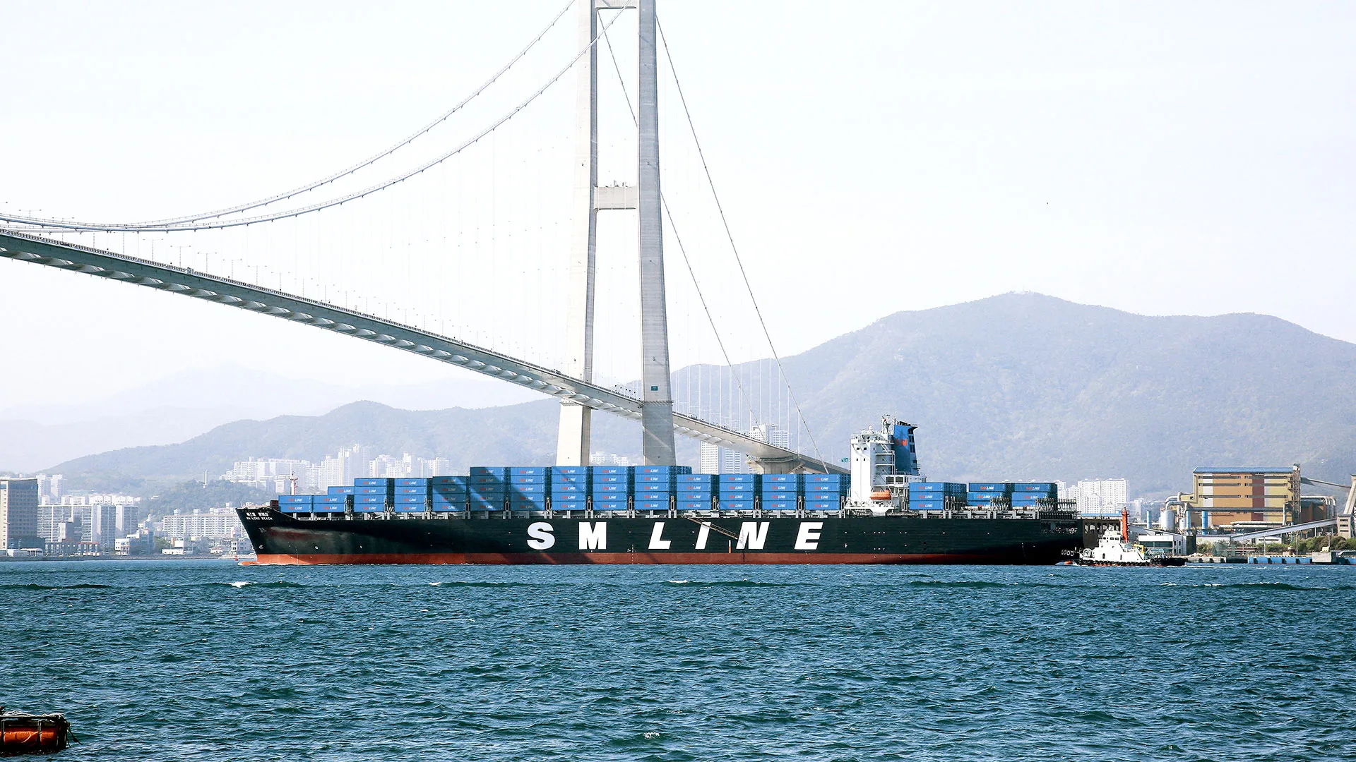 HÃNG TÀU SM LINE – MOVES THE WORLD