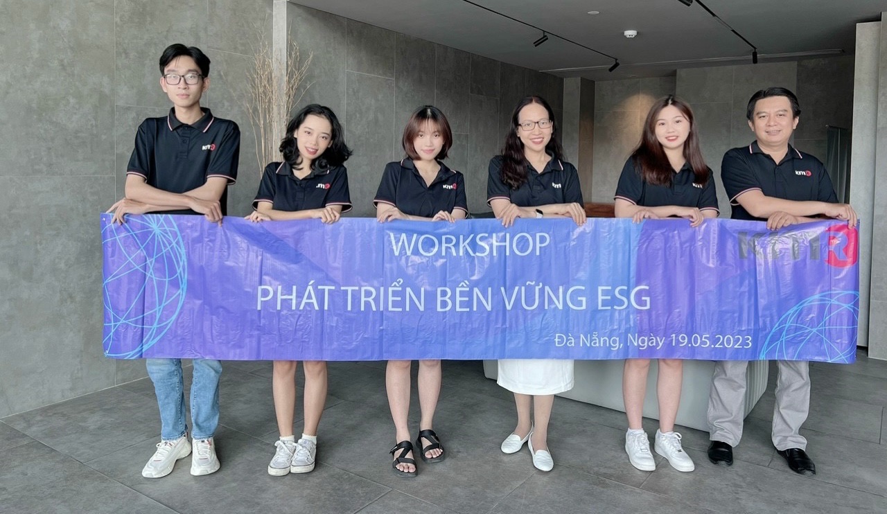 PHÁT TRIỂN BỀN VỮNG ESG