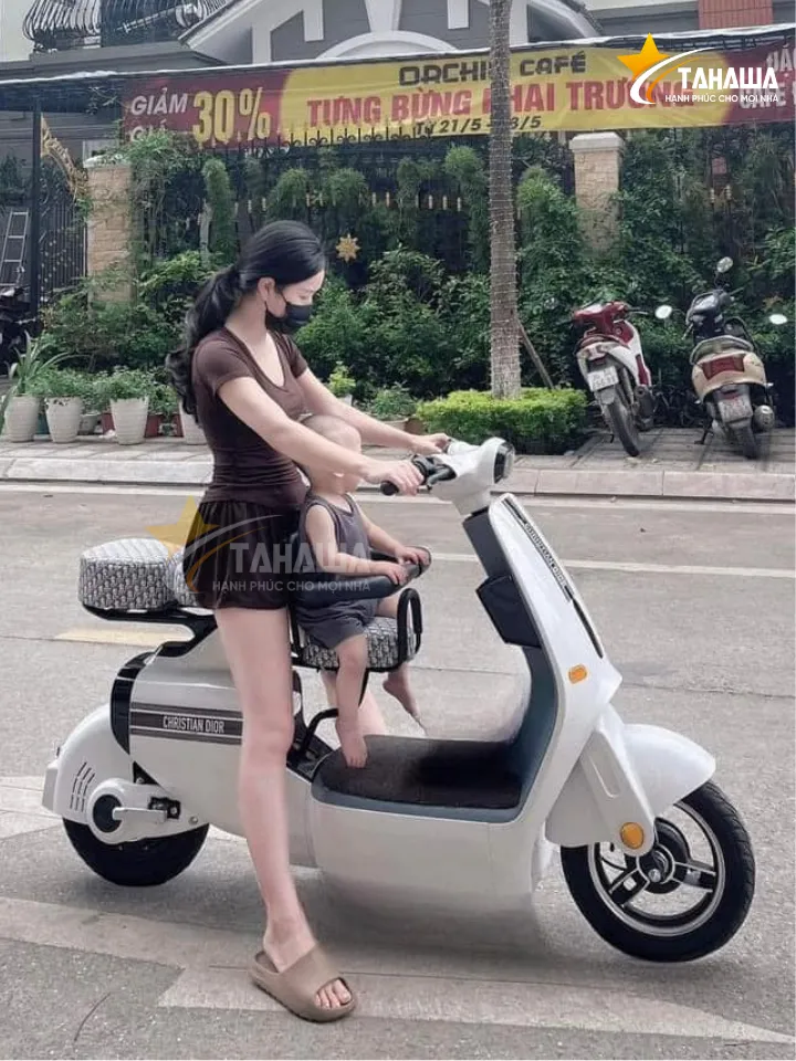 [Giải Đáp] Xe điện K1 chạy được bao nhiêu km