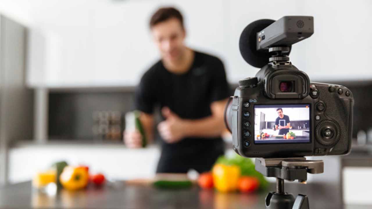 Bí quyết tạo nên video review sản phẩm độc và lạ triệu view