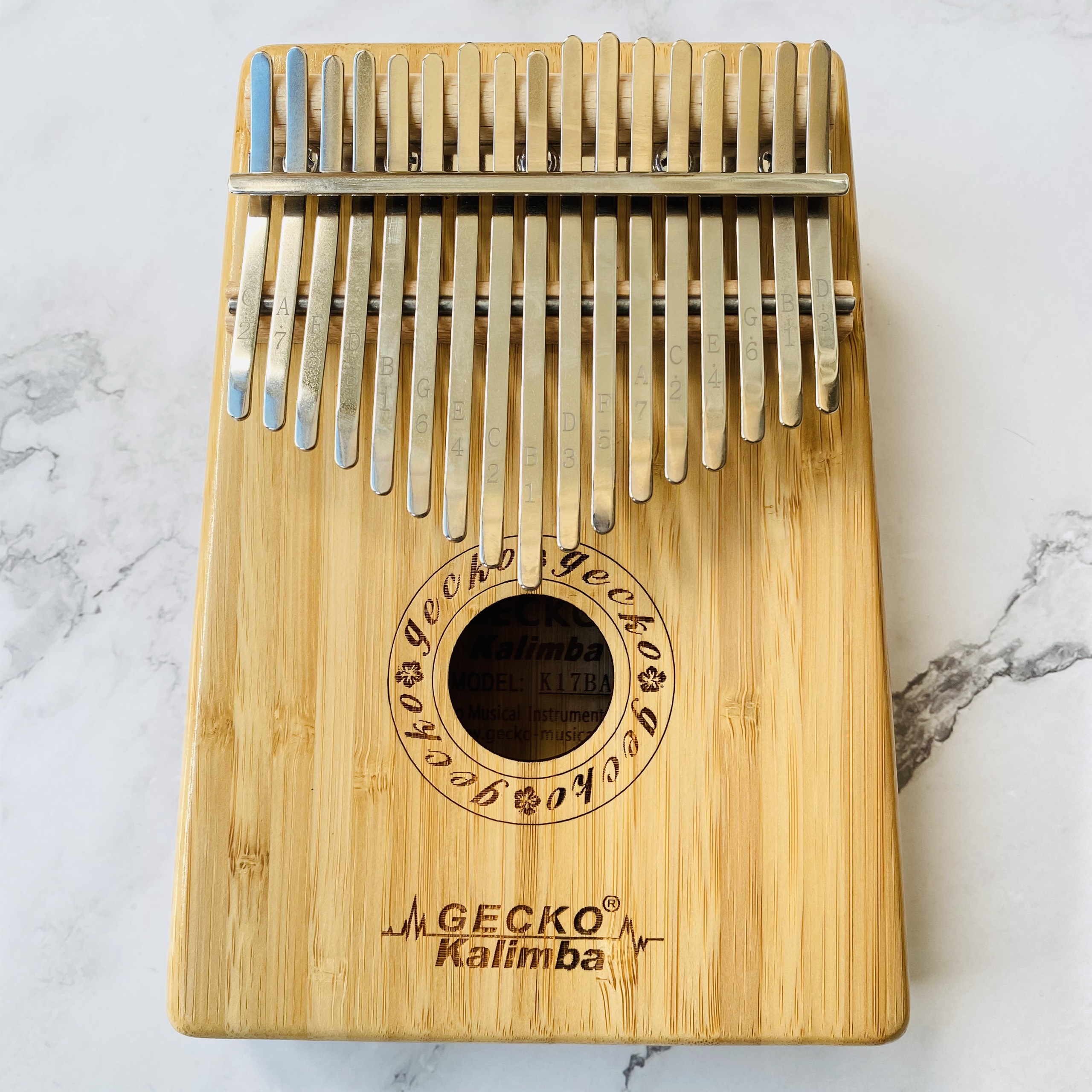 Đàn Kalimba 17 Phím Gỗ Tre Cổ Điển Classic Gecko KaLinh