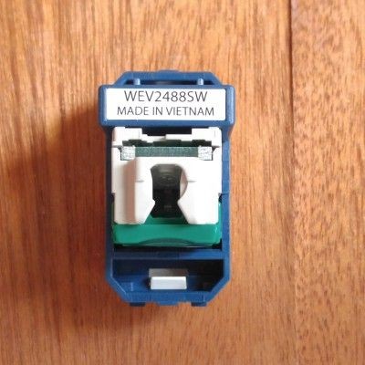 Ổ cắm data wev2488sw panasonic