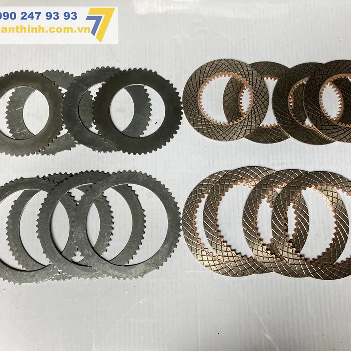 Xúc Lật Lắp Kẹp Gỗ