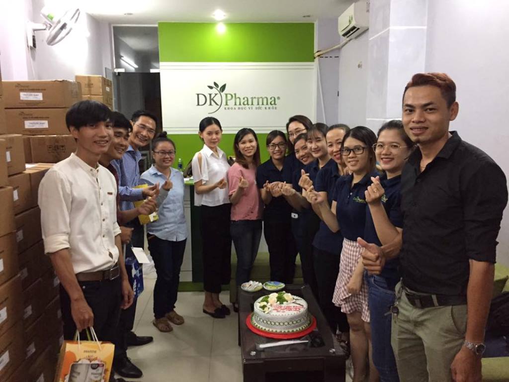 File thiết kế vector - Áo thun đồng phục công ty dược DK Pharma