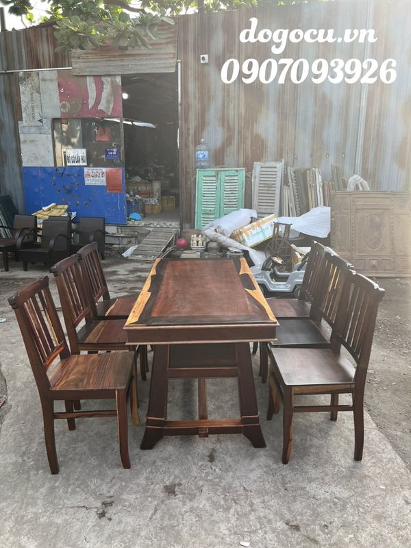 Bàn ghế vintage