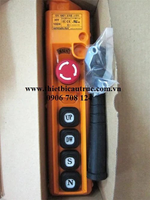 Mua tay bấm điều khiền cầu trục loại 2 nút, 4 nút, 6 nút ở đâu?