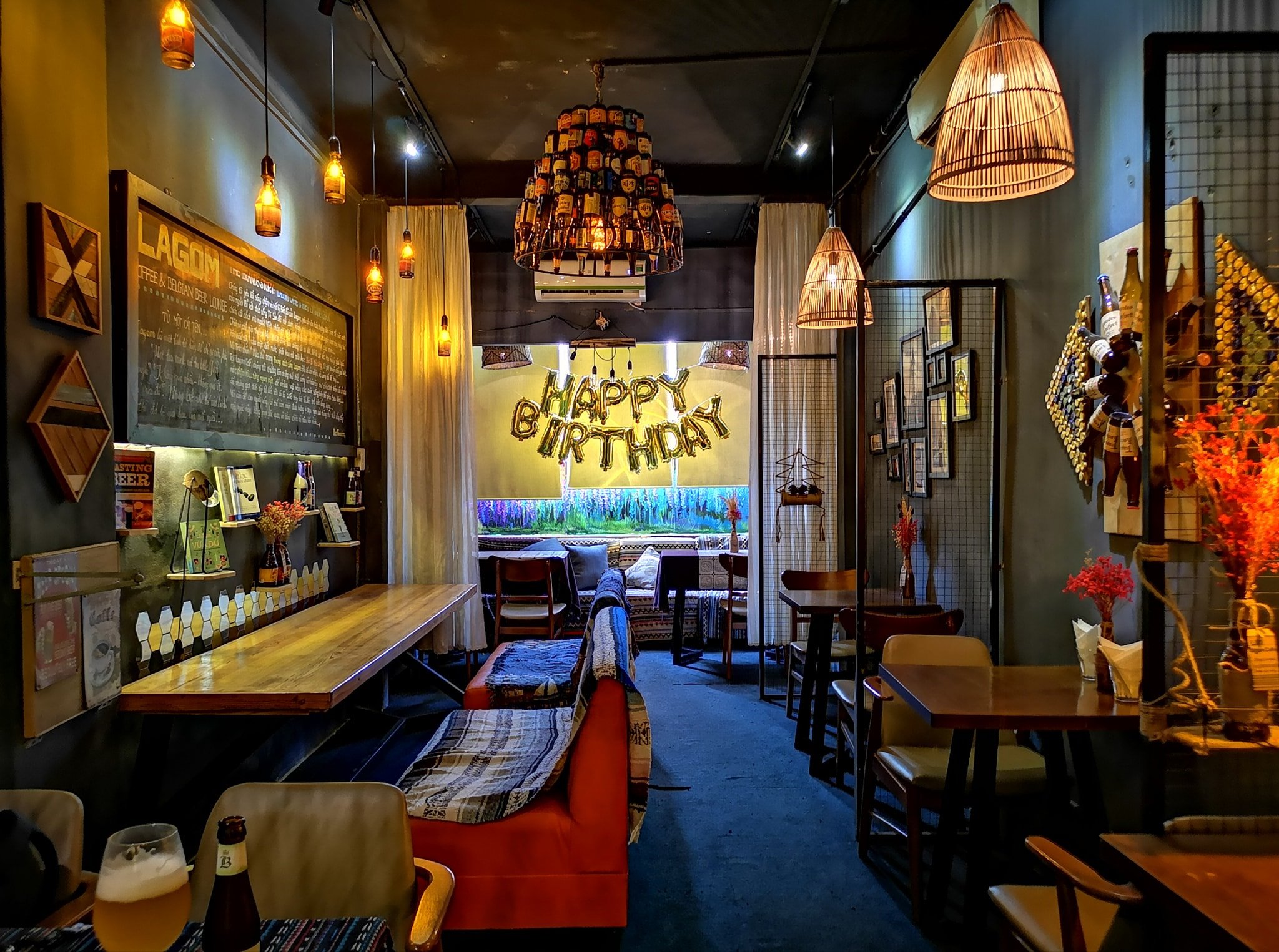 Liên Hệ Đặt bàn Lagom Café, Mua Bia Bỉ HCM - Hỗ Trợ 24/7