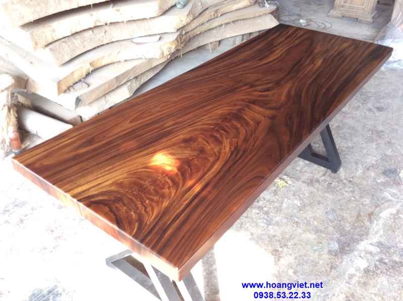 Sự thật về độ đẹp và chất lượng của mặt bàn gỗ me tây TPHCM.